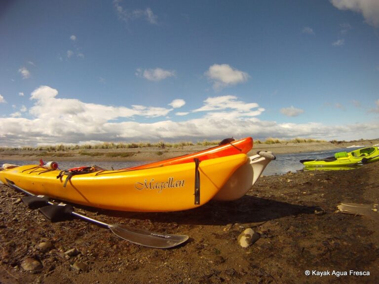 Universal Kayak - Fábrica de Kayaks en Chile